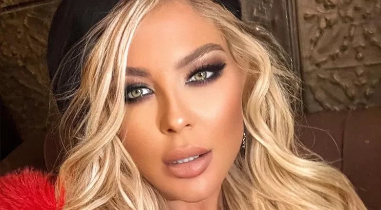 Нежна красива и без корекции Андреа като тийнейджърка СНИМКИ